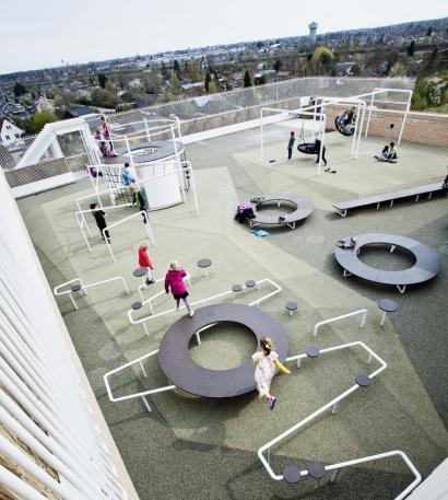 Ørestad School|Site-Install